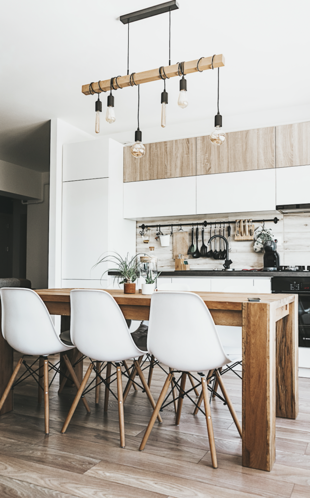 5 Vital Considerations When Touring Homes in Nashville